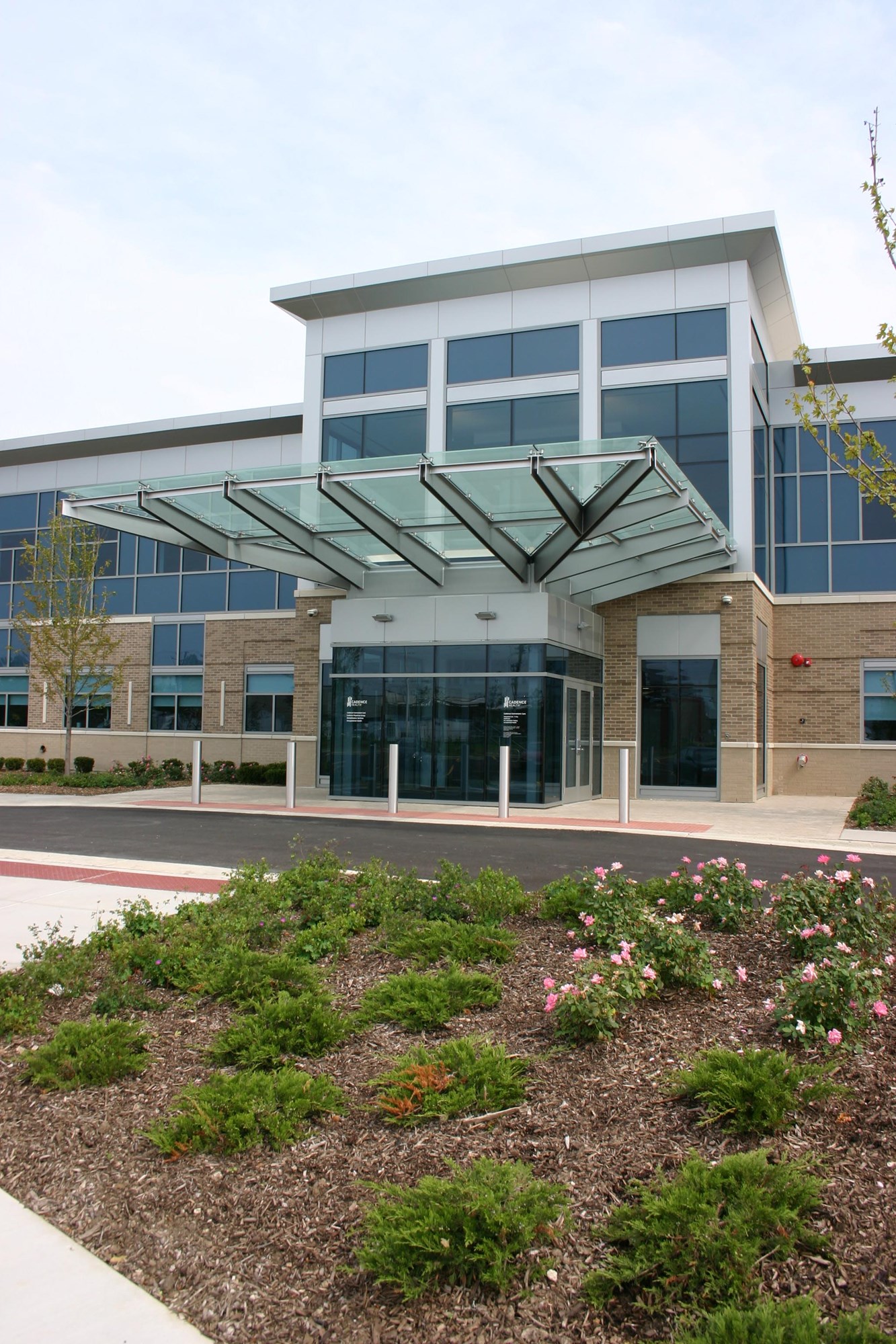 Cadence Health Medical Office Building | W&W Glass, LLC