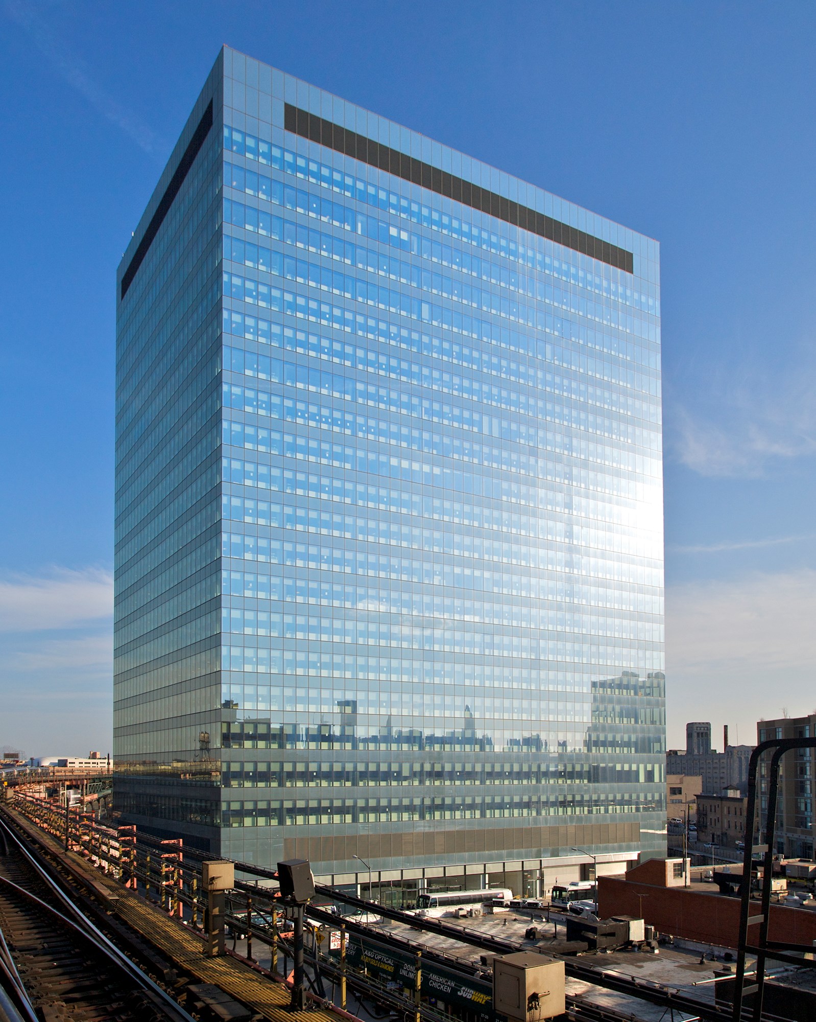Two Gotham Center | W&W Glass, LLC