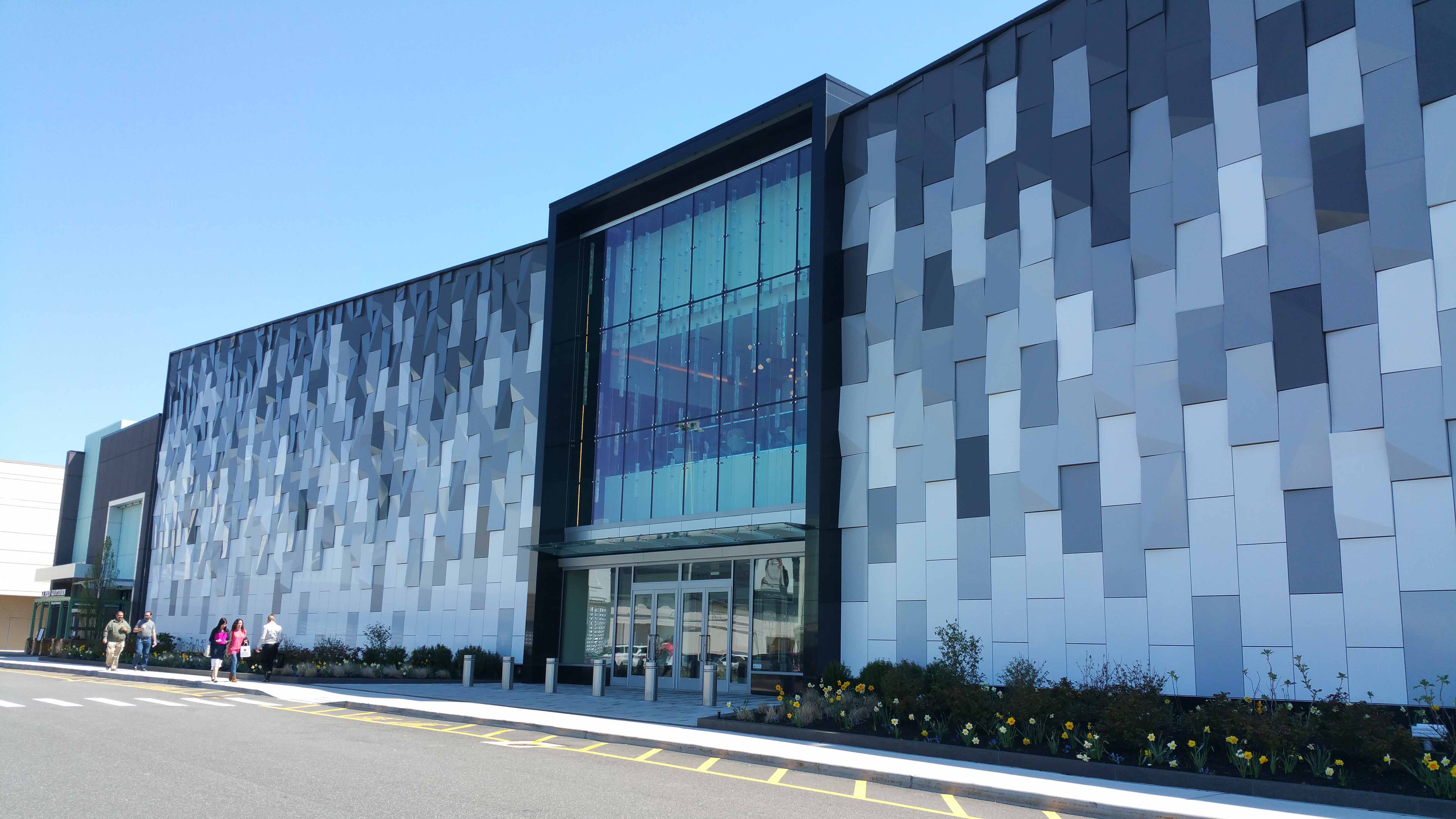 Neiman Marcus at the Roosevelt Field Mall | W&W Glass, LLC