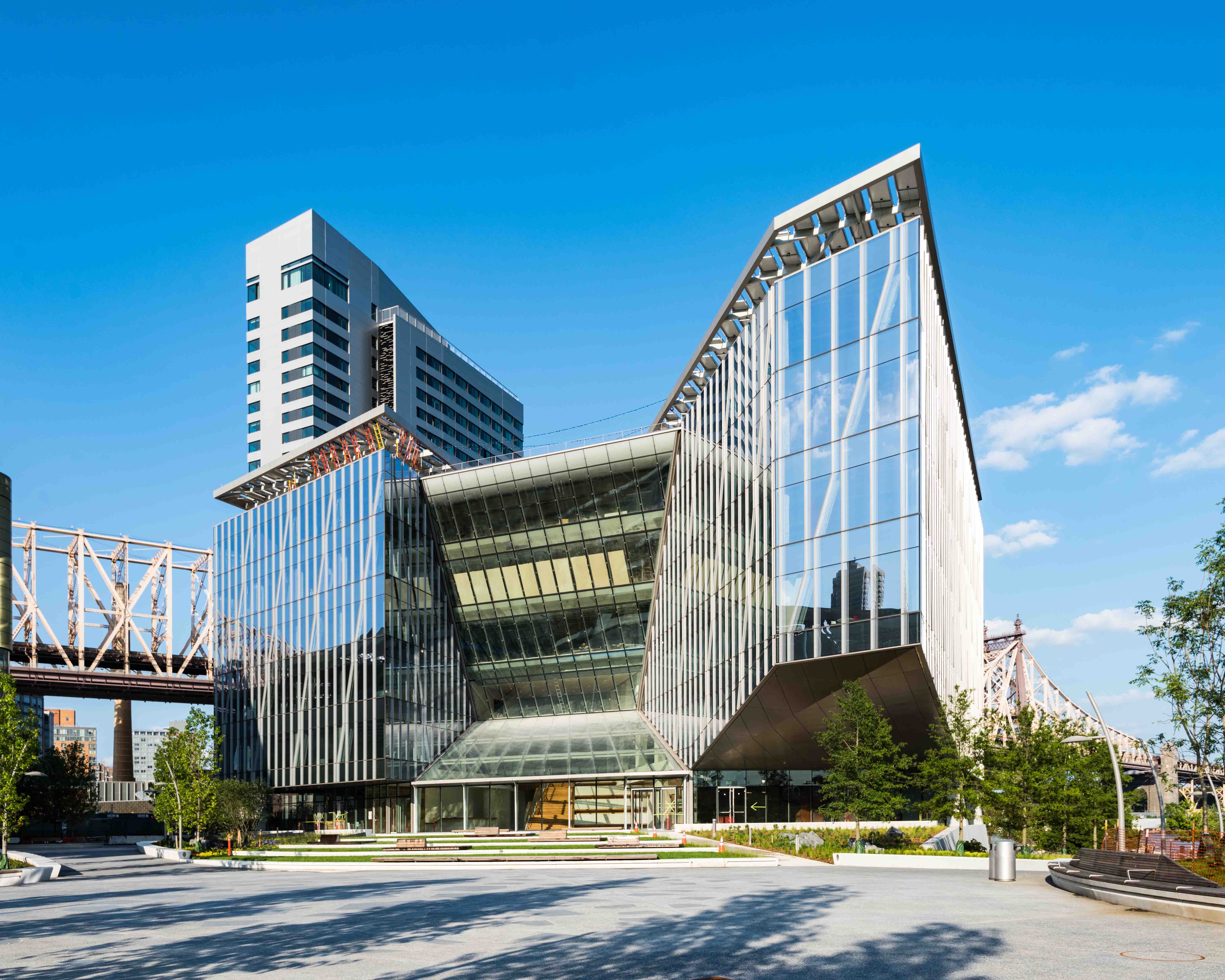 Cornell Tech Roosevelt Island Co-Location Building - The Bridge | W&W ...