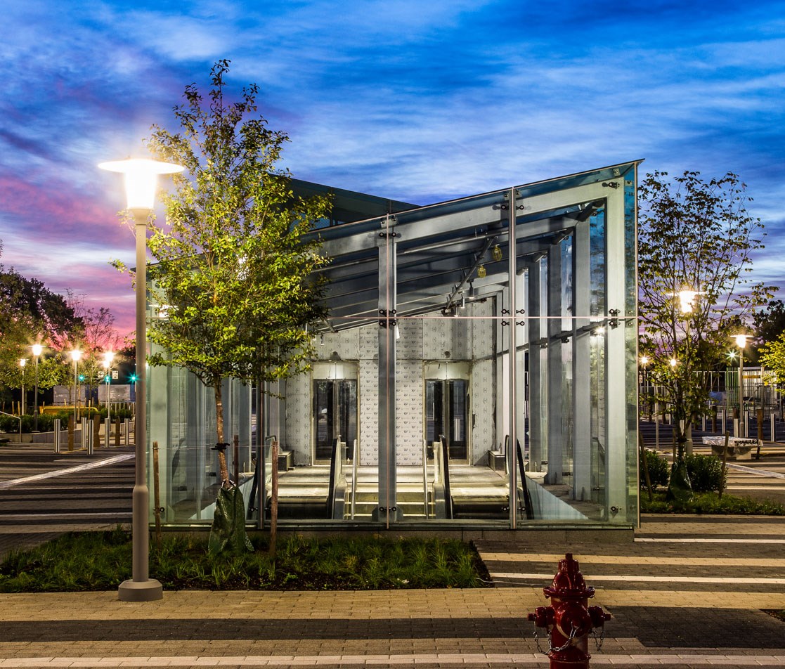 Reston Station Escalator Enclosure – Fairfax County | W&W Glass, LLC