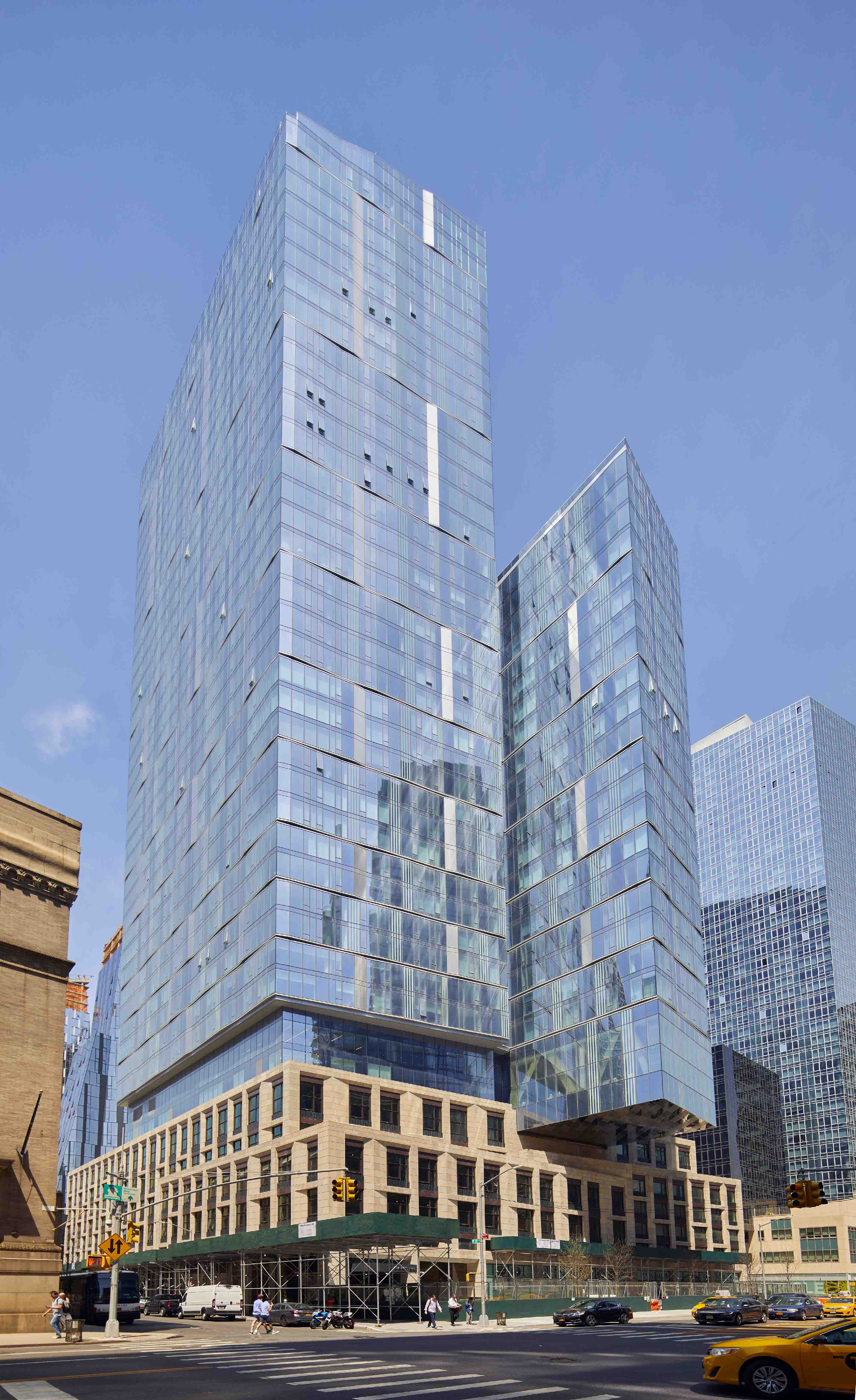 One West End Avenue (Riverside Center Building B5) | W&W Glass, LLC