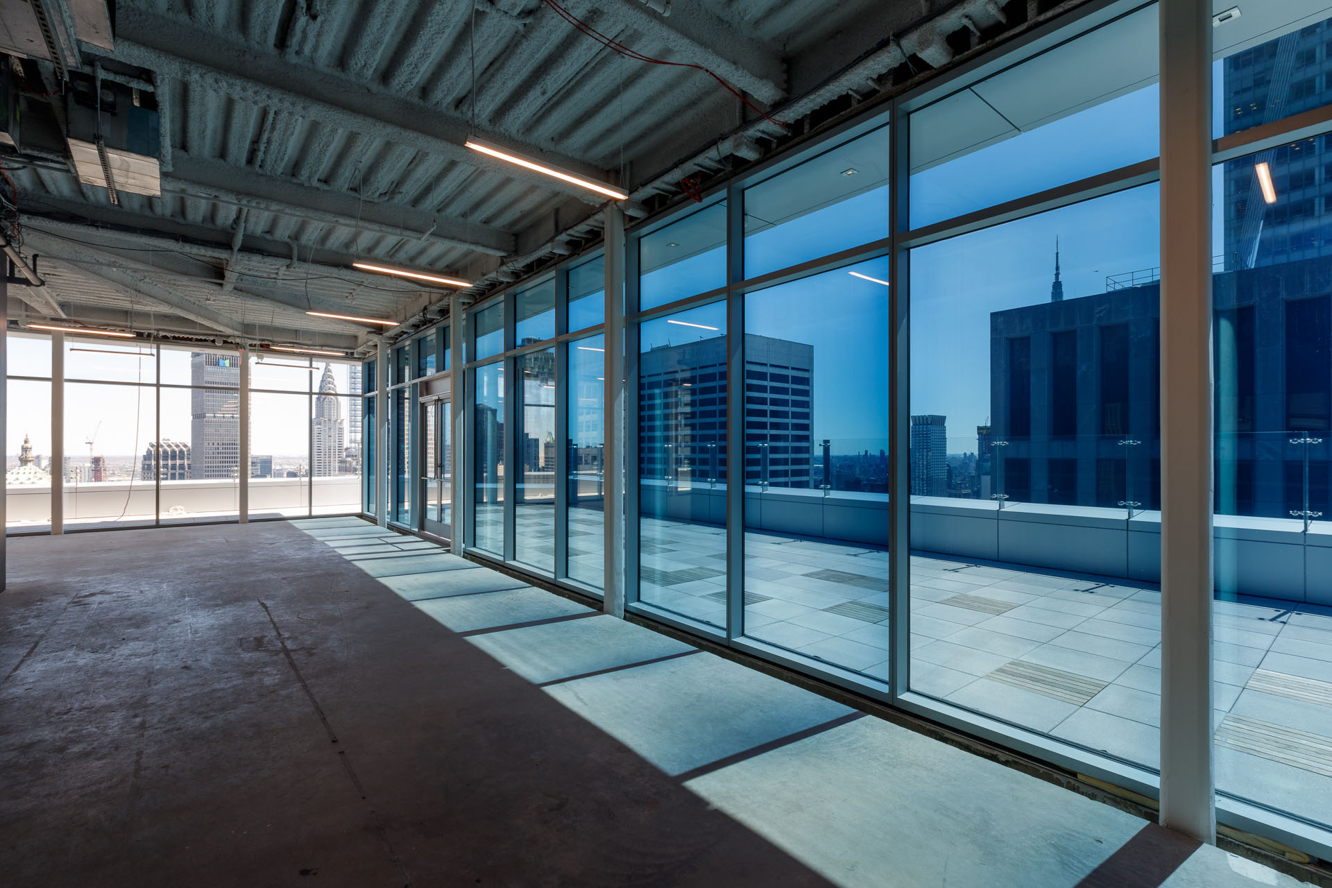 1155 Avenue of the Americas - 44th Floor Offices (Railings and Curtain ...